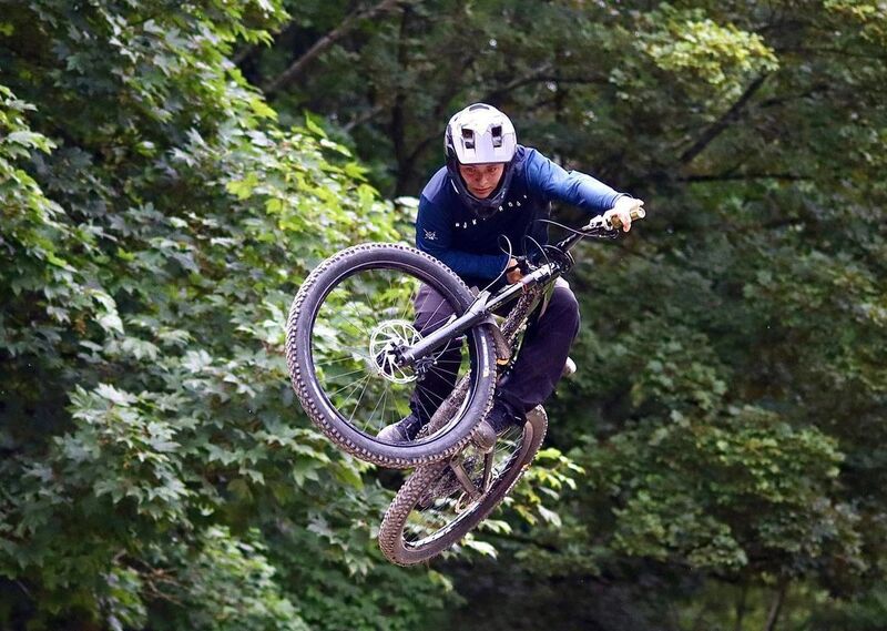 Schedule online with Pimbo Bike Park on Booking.page